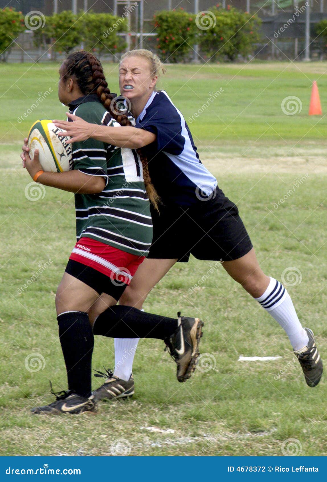 Prova Di Rugby Delle Ragazze Fotografia Editoriale - Immagine di sport ...