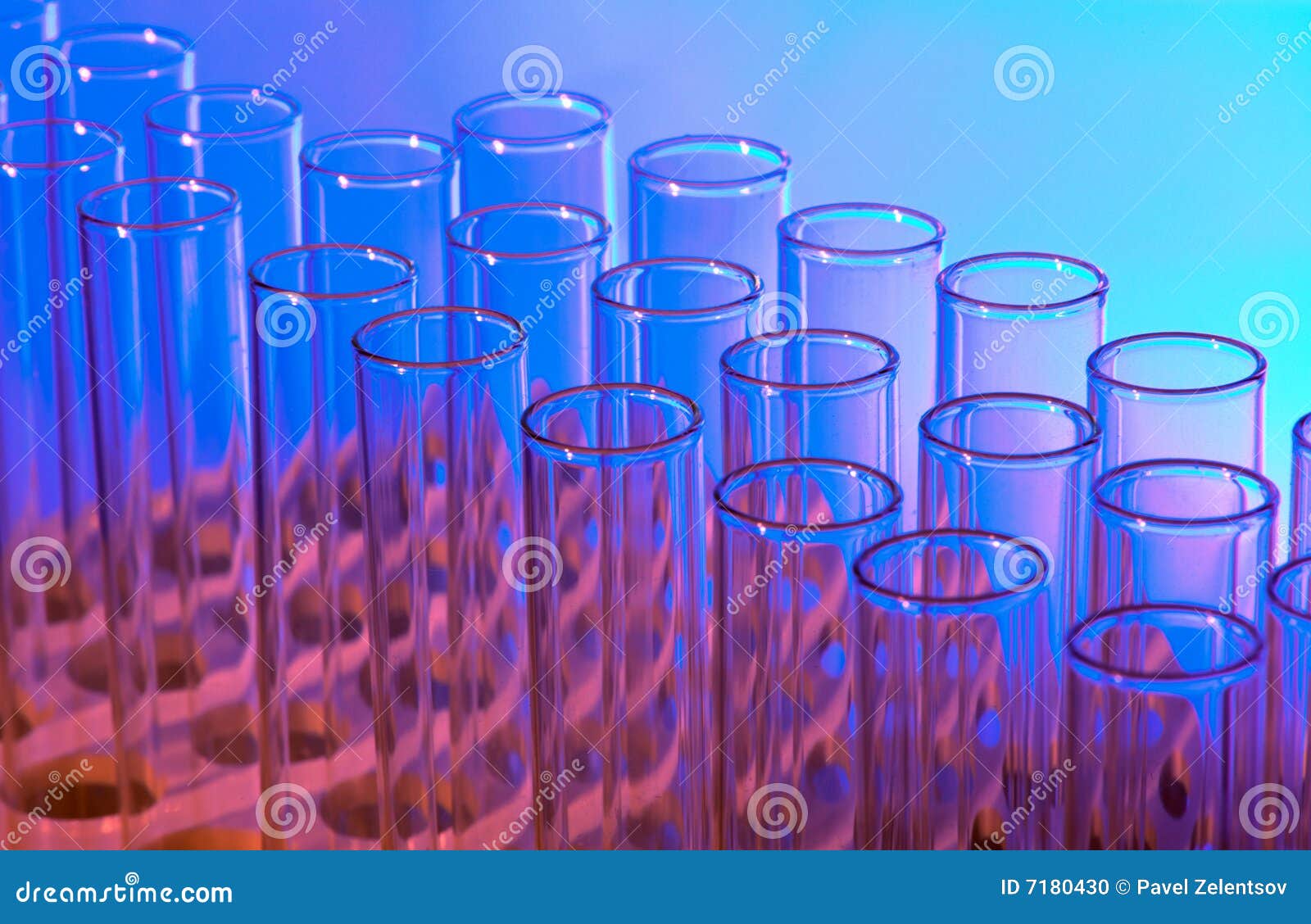 Provette fotografia stock. Immagine di scienza, chimica - 7180430