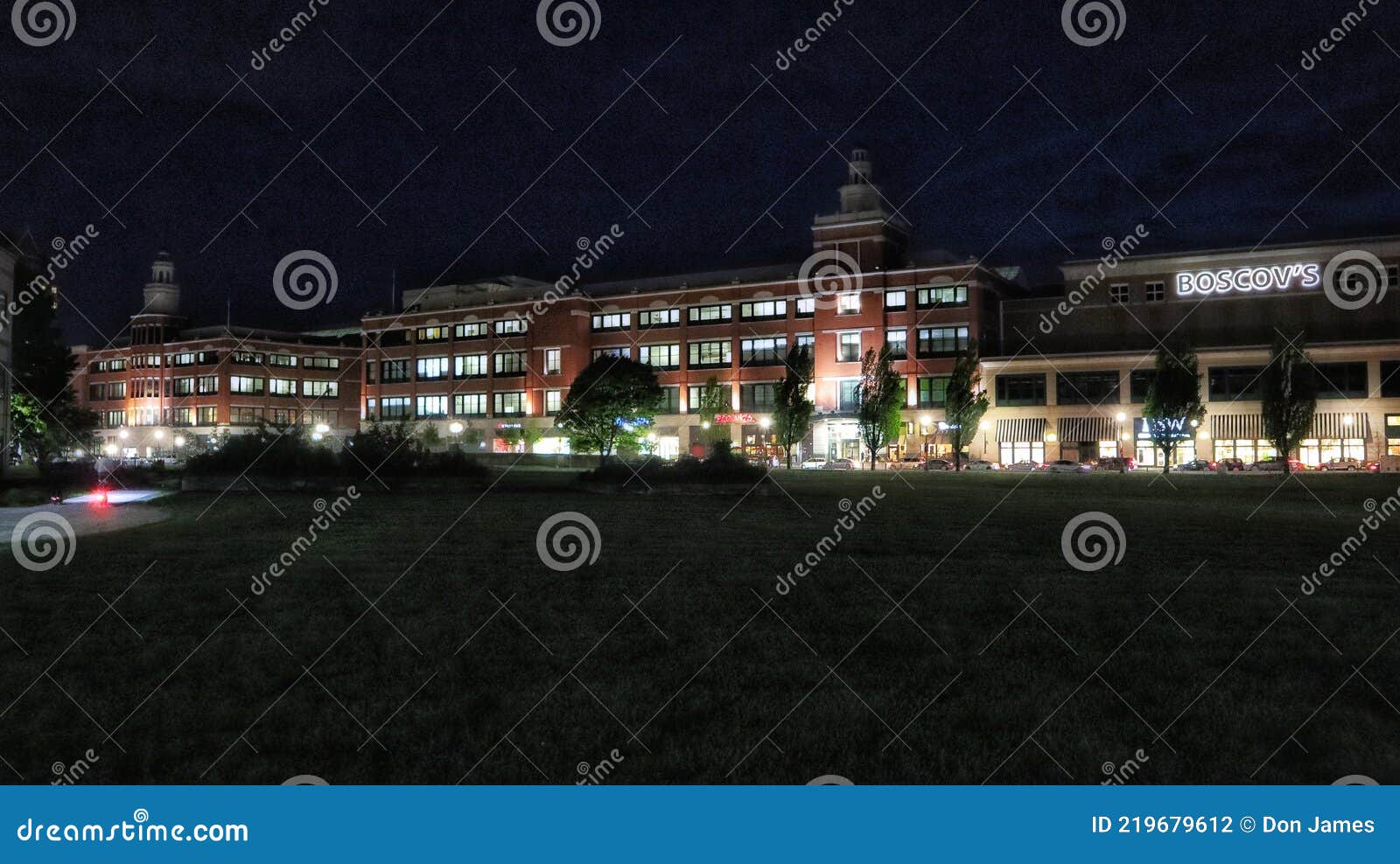 Providence Mall Place at Night Editorial Photography - Image of evening ...