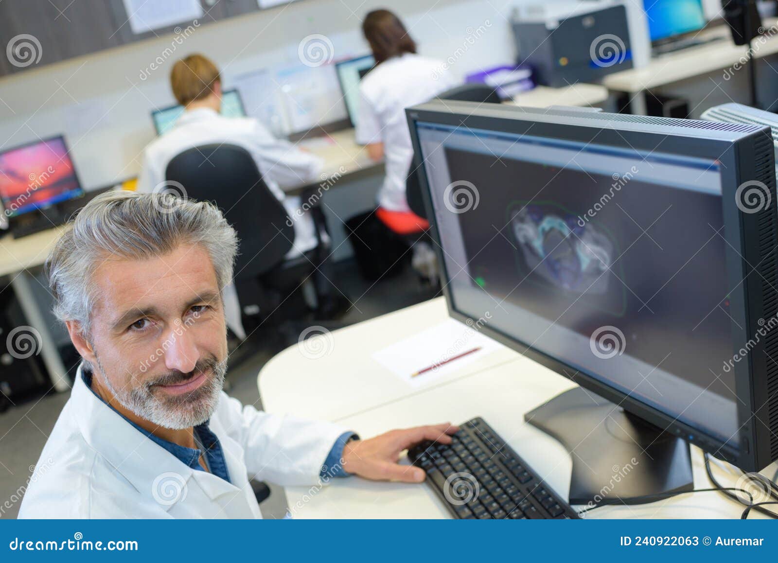 Prueba y error imagen de archivo. Imagen de ordenador - 240922063