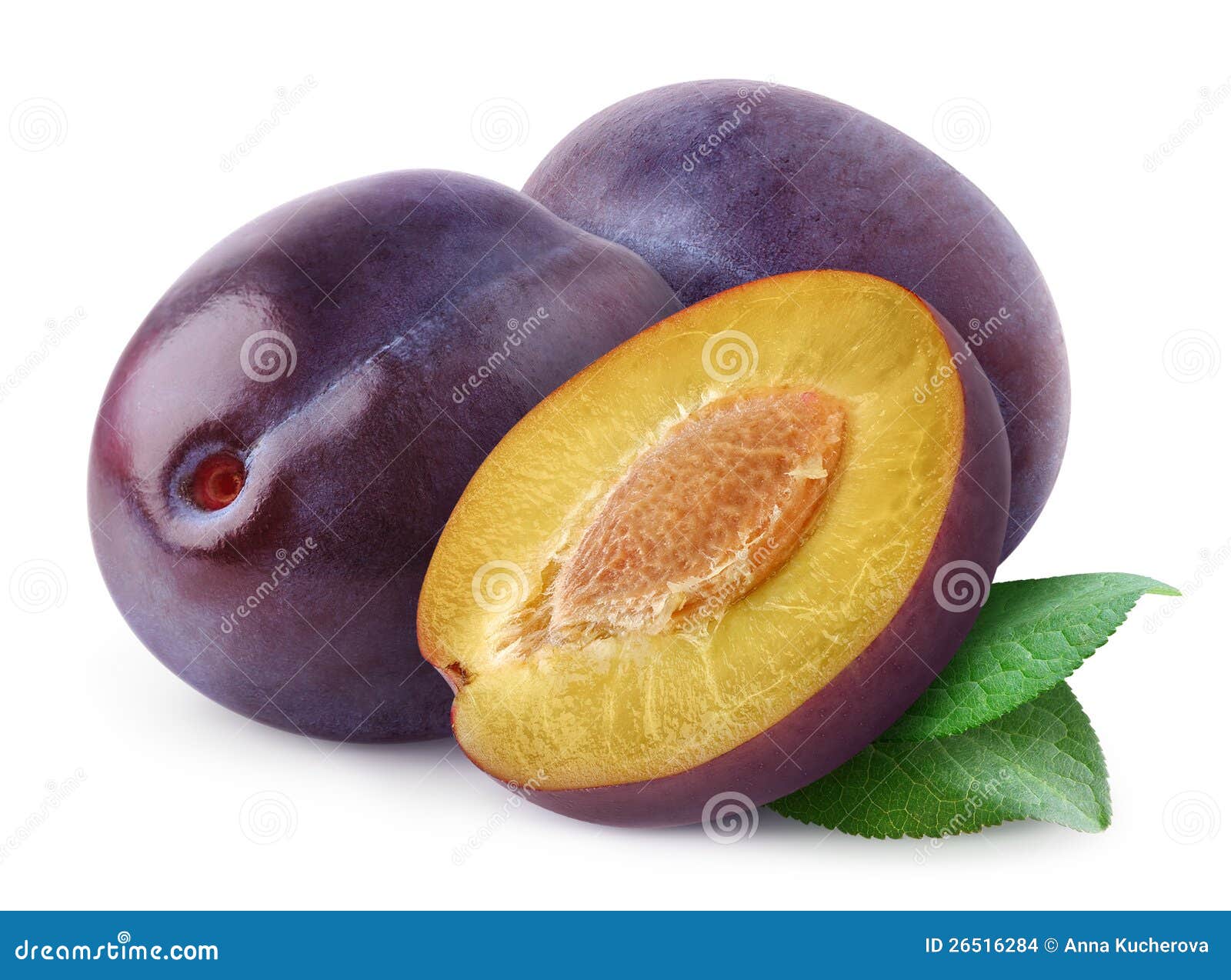 Pruimen stock foto. Image of pruim, drie, sectie, geïsoleerd - 26516284