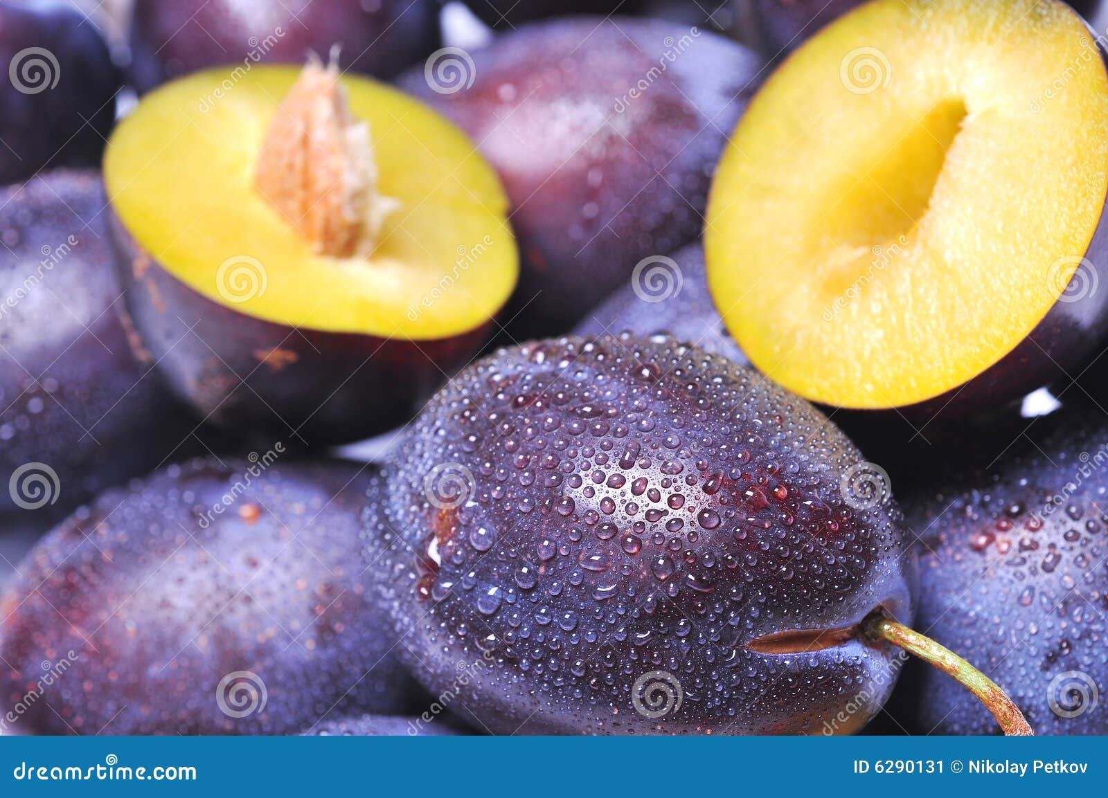 Pruimen stock afbeelding. Image of woestijn, sappig, vruchten - 6290131