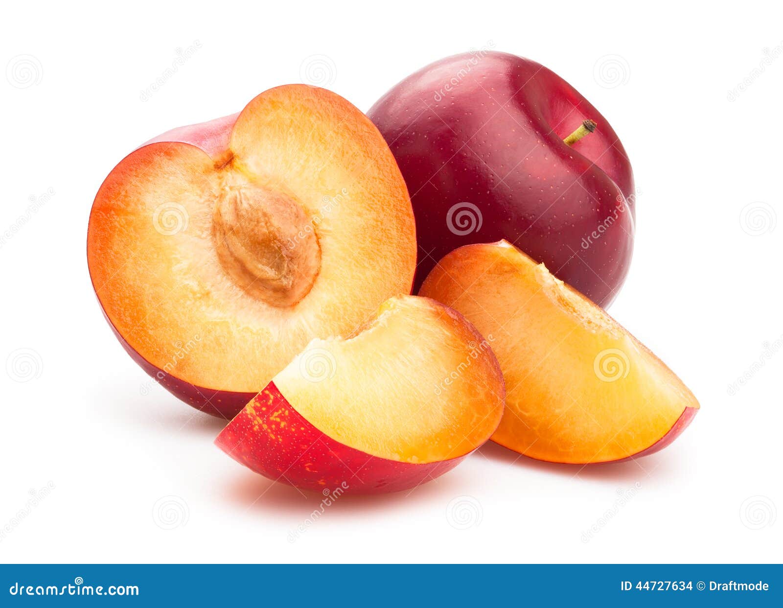 Prunes rouges photo stock. Image du délicieux, juteux - 44727634