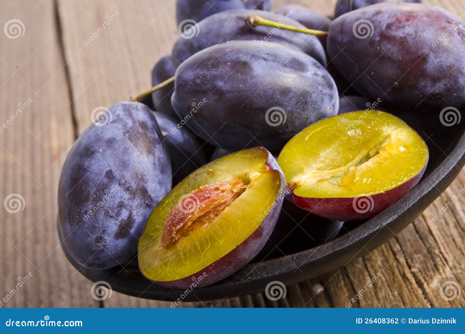 Prunus domestica stock photo. Image of green, vitamin - 26408362
