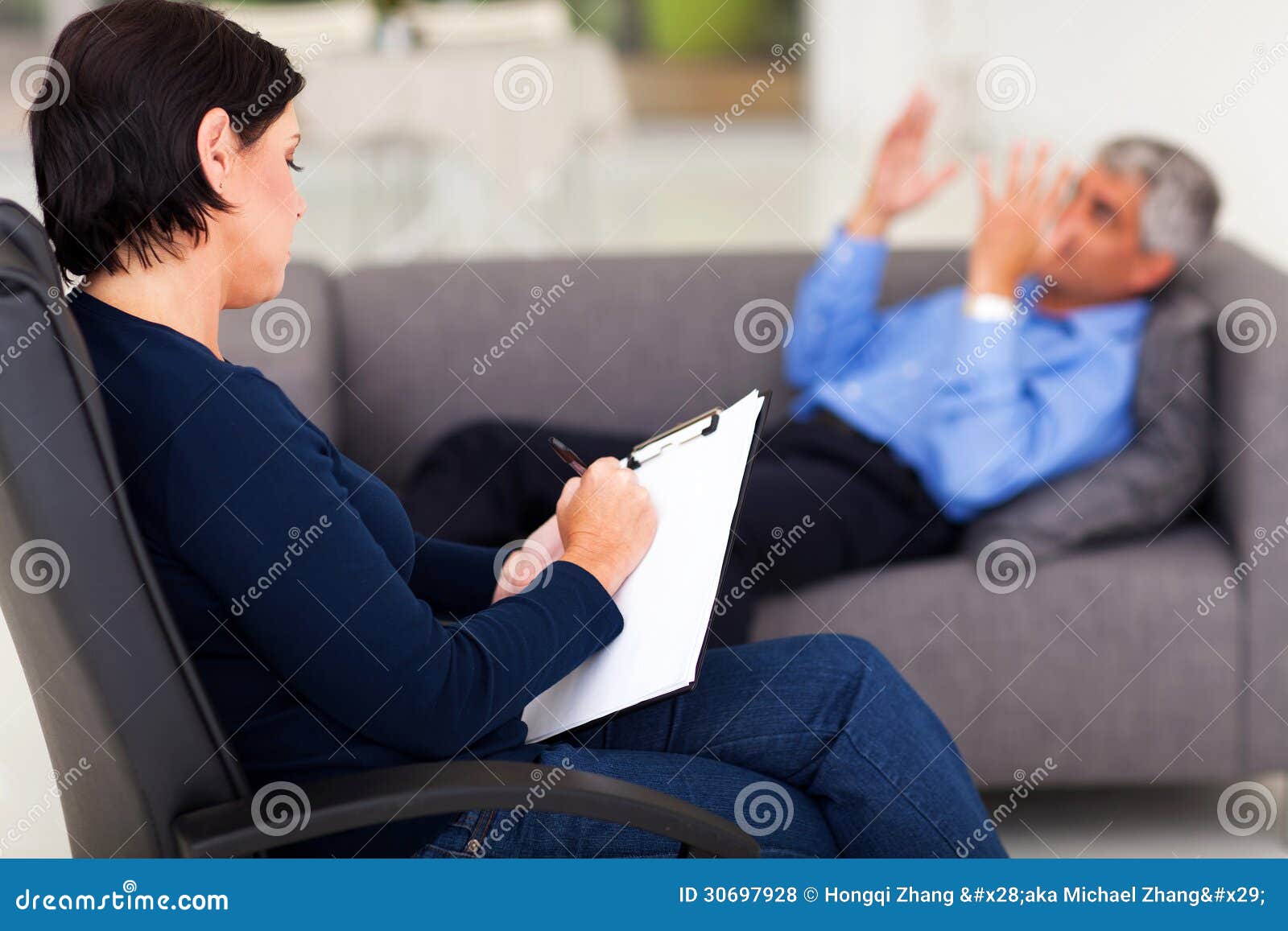 Psychologue Avec Le Patient Photo stock - Image du mûr, caucasien: 30697928