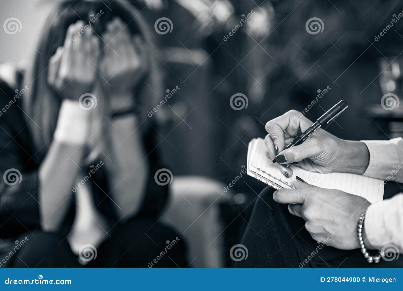 Psychology Concept. Psychotherapist Taking Notes during Session Stock ...