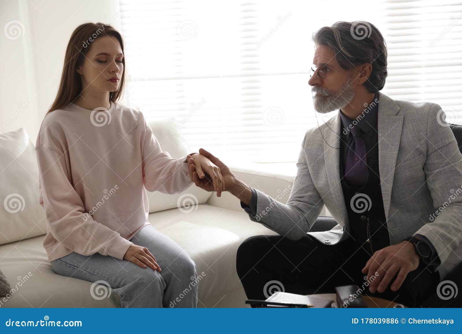 Psychotherapist and Patient. Hypnotherapy Session Stock Photo - Image ...