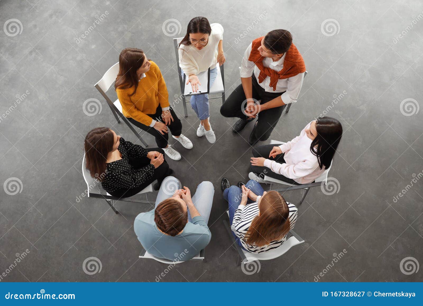 Psychotherapist Working with Patients in Group Therapy Session Stock ...