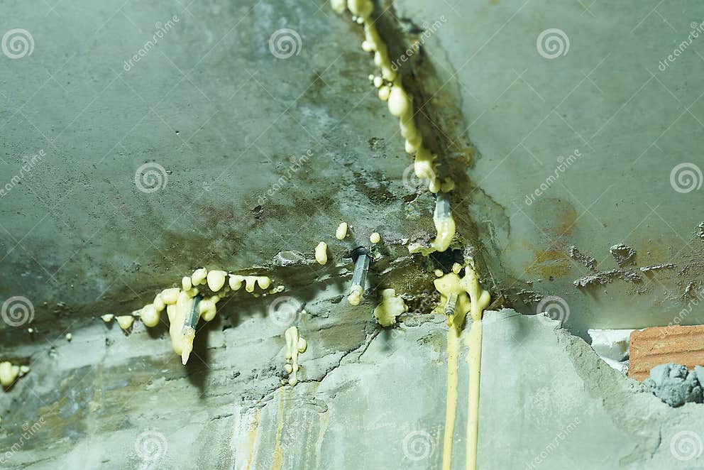 PU Grouting Injections for Fixed Water Leakage Under Concrete Floor or ...