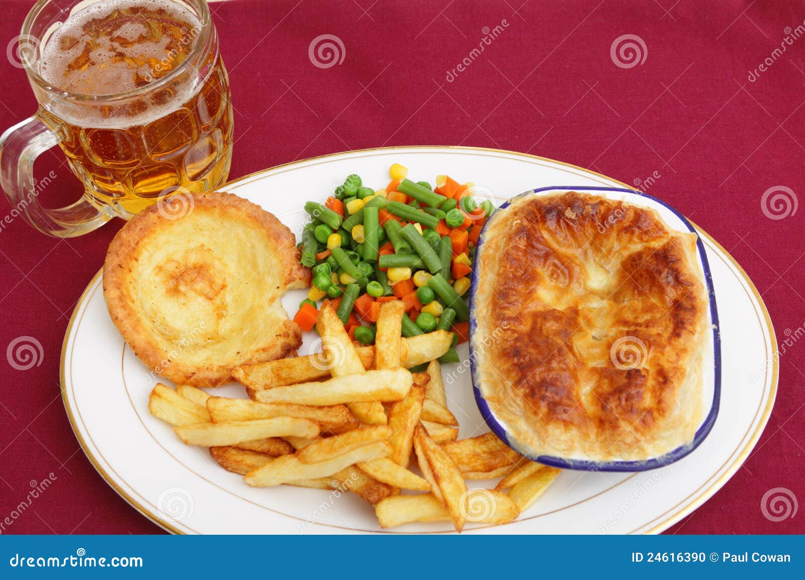 Pub grub pie meal stock photo. Image of chips, carrot - 24616390