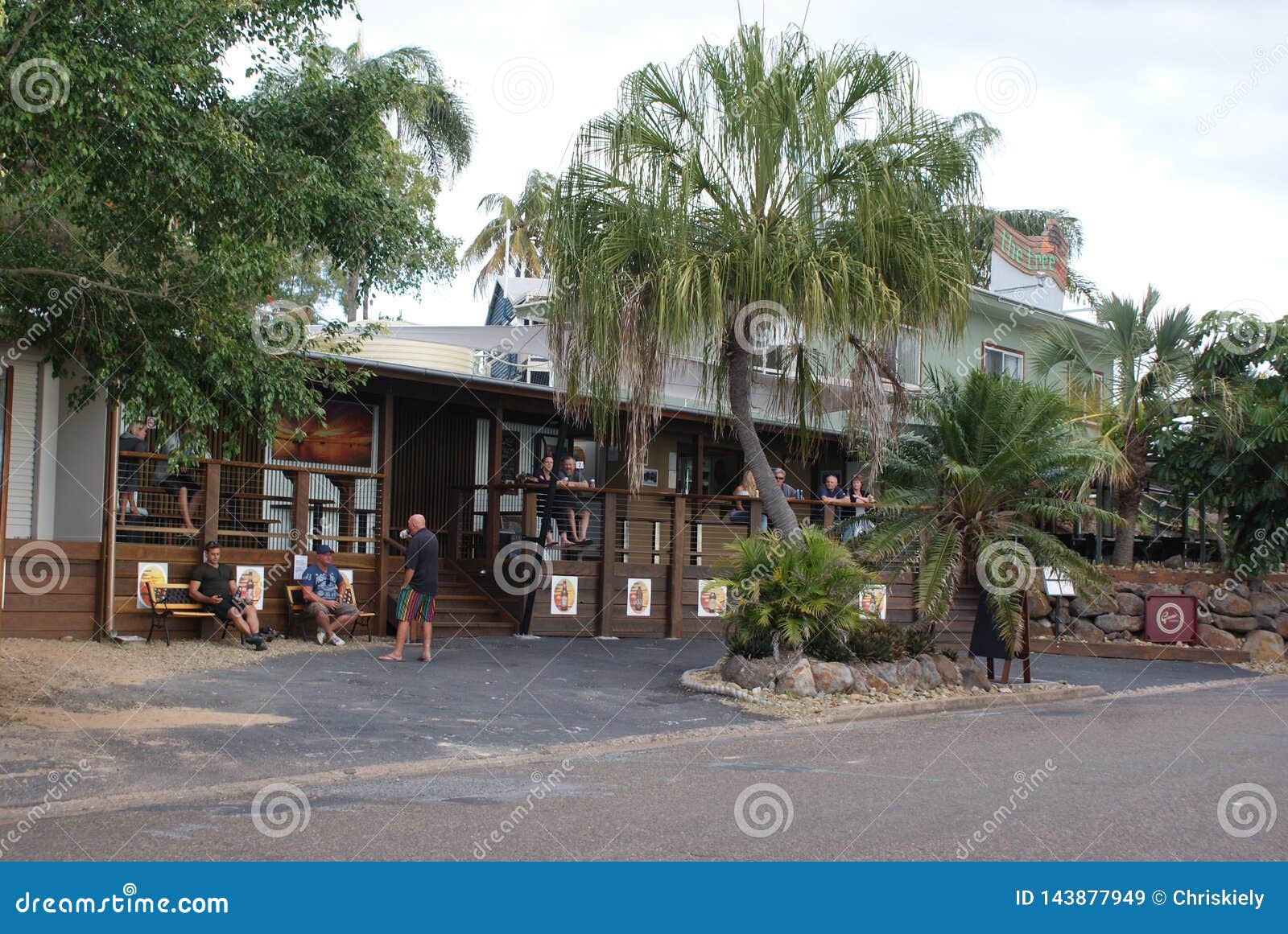 Pub in Queensland with Me editorial stock image. Image of warm - 143877949