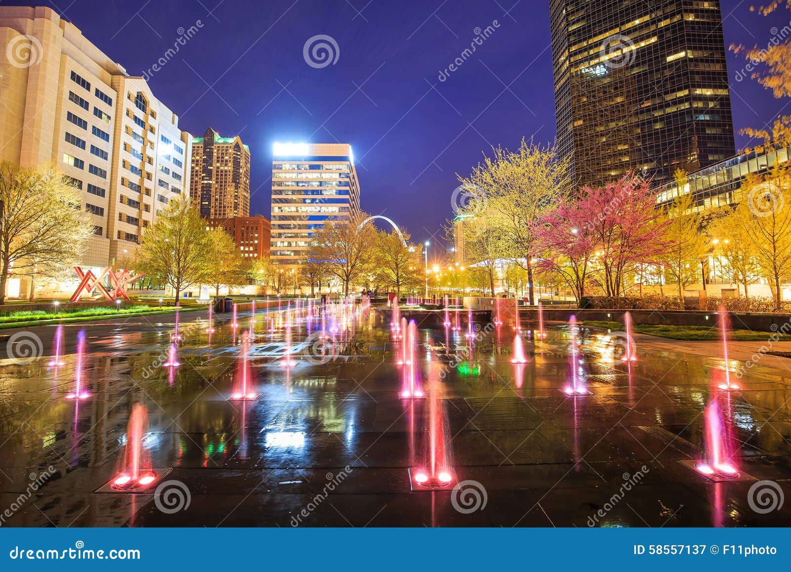 Public Citygarden in Downtown St. Louis Stock Image - Image of national ... Public Citygarden in Downtown St. Louis Stock Image - Image of national ...