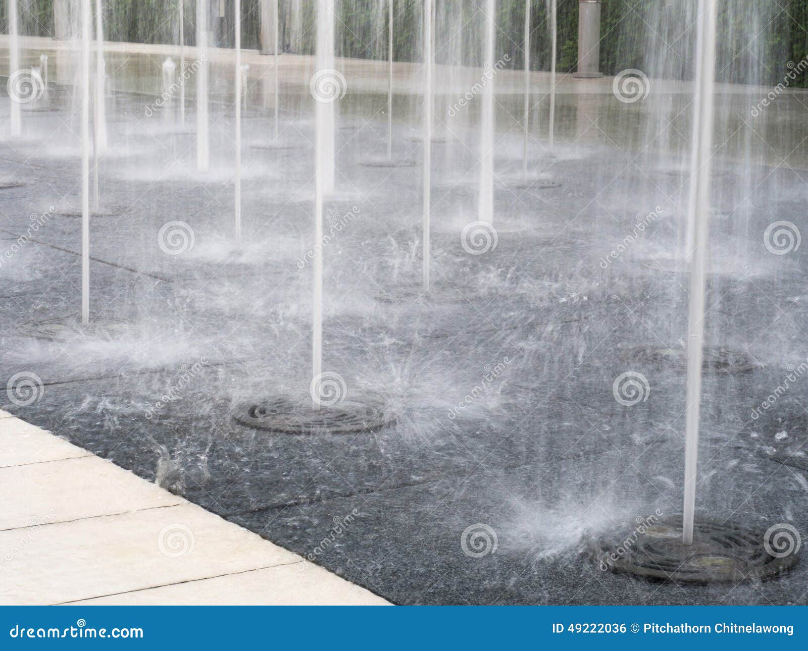 Public Fountain with Water Splash Stock Photo - Image of landmark, fall ...