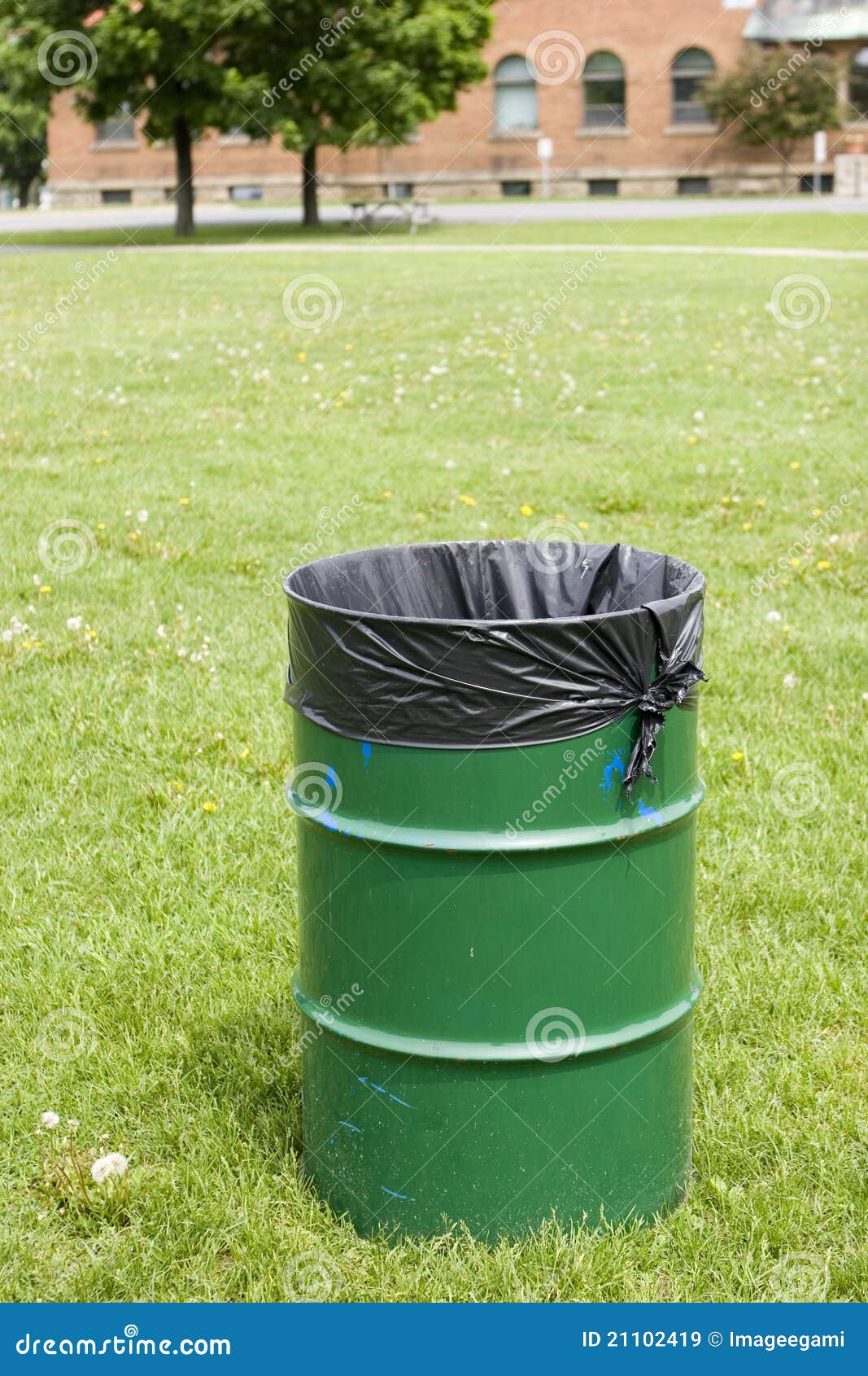 Public Garbage Can stock image. Image of litter, ground - 21102419