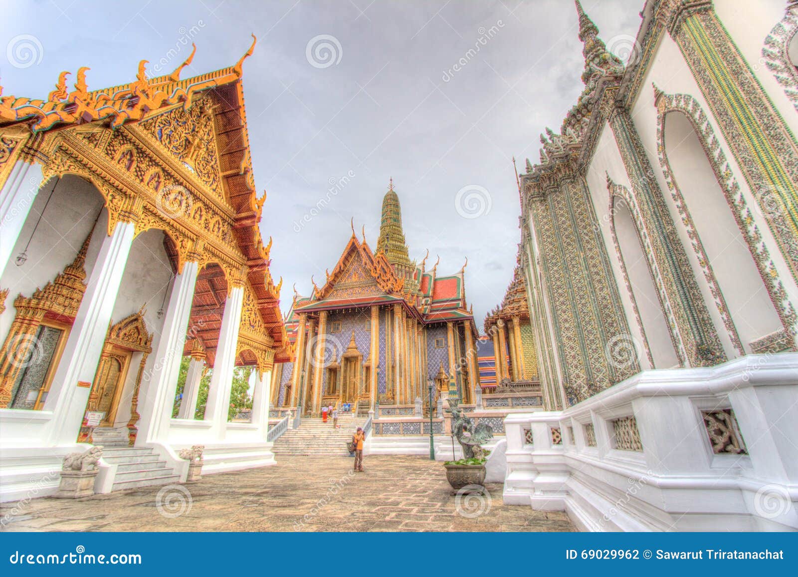 Public Royal Temple with Sky Background Editorial Photography - Image ...