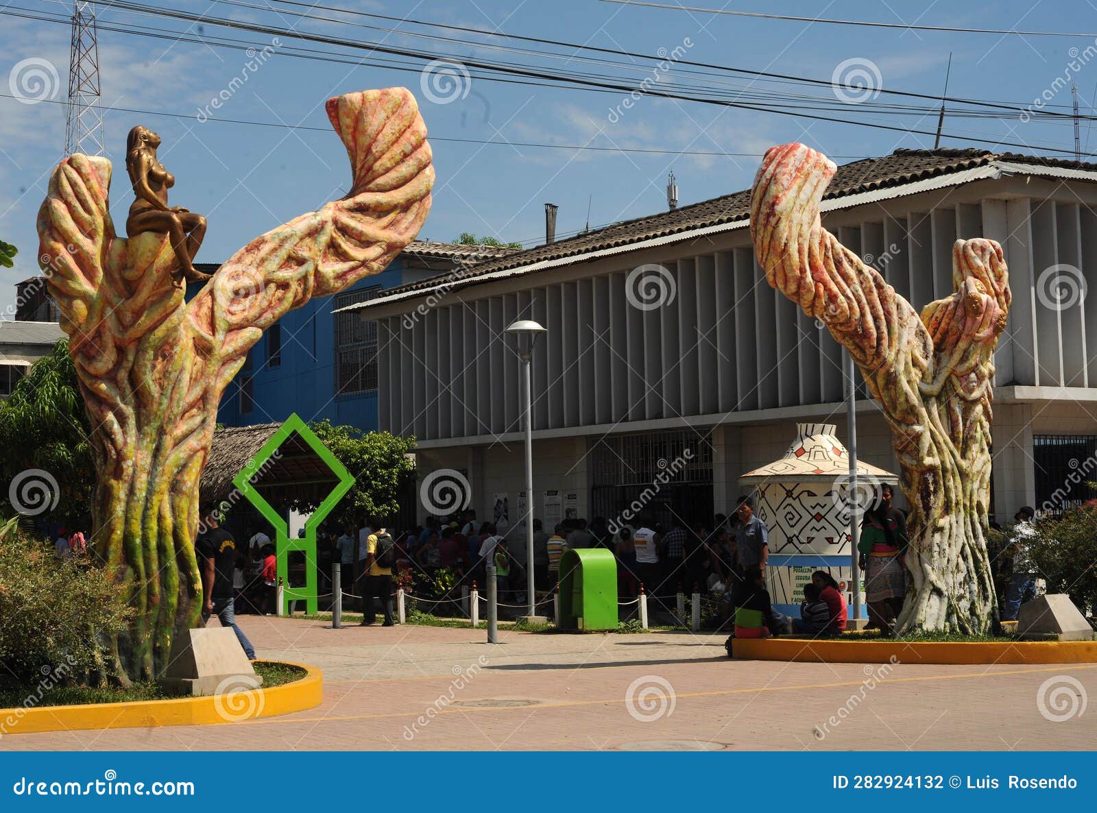 Pucallpa Peru, Sculptures In The City Editorial Image | CartoonDealer ...