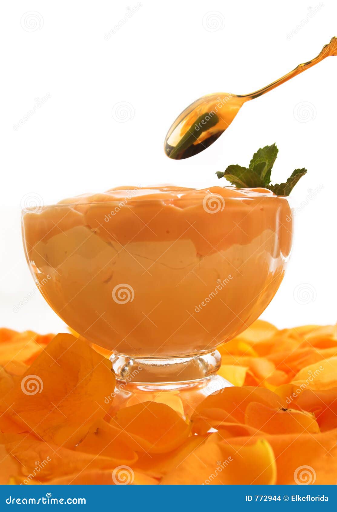 Pudding with rose petals stock photo. Image of mint, dinner - 772944