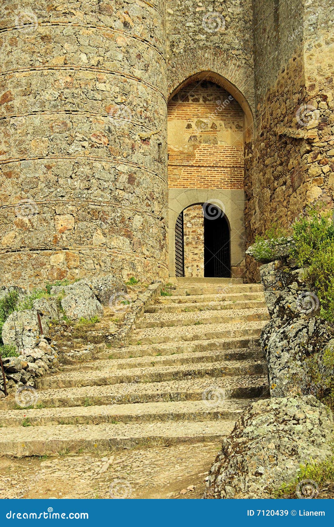 Puebla de Alcocer Castillo stock image. Image of step - 7120439