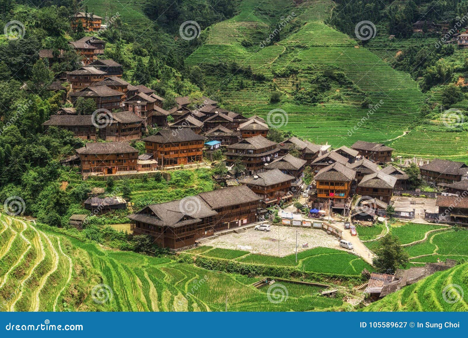 Pueblo de Dazhai en China fotografía editorial. Imagen de colinas ...