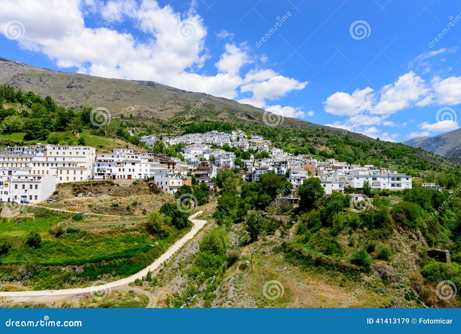 Pueblo de Trevelez imagen de archivo. Imagen de provincia - 41413179