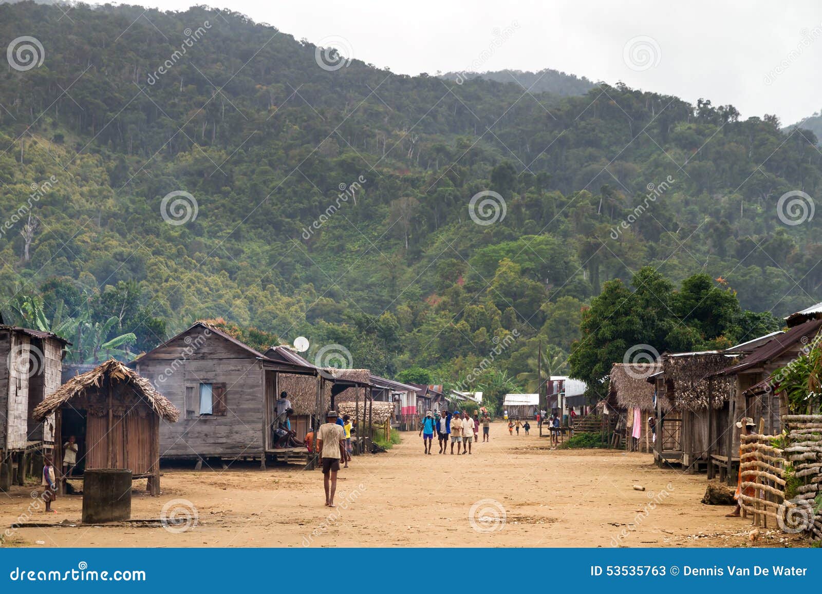 Pueblo malgache foto de archivo editorial. Imagen de tradicional - 53535763