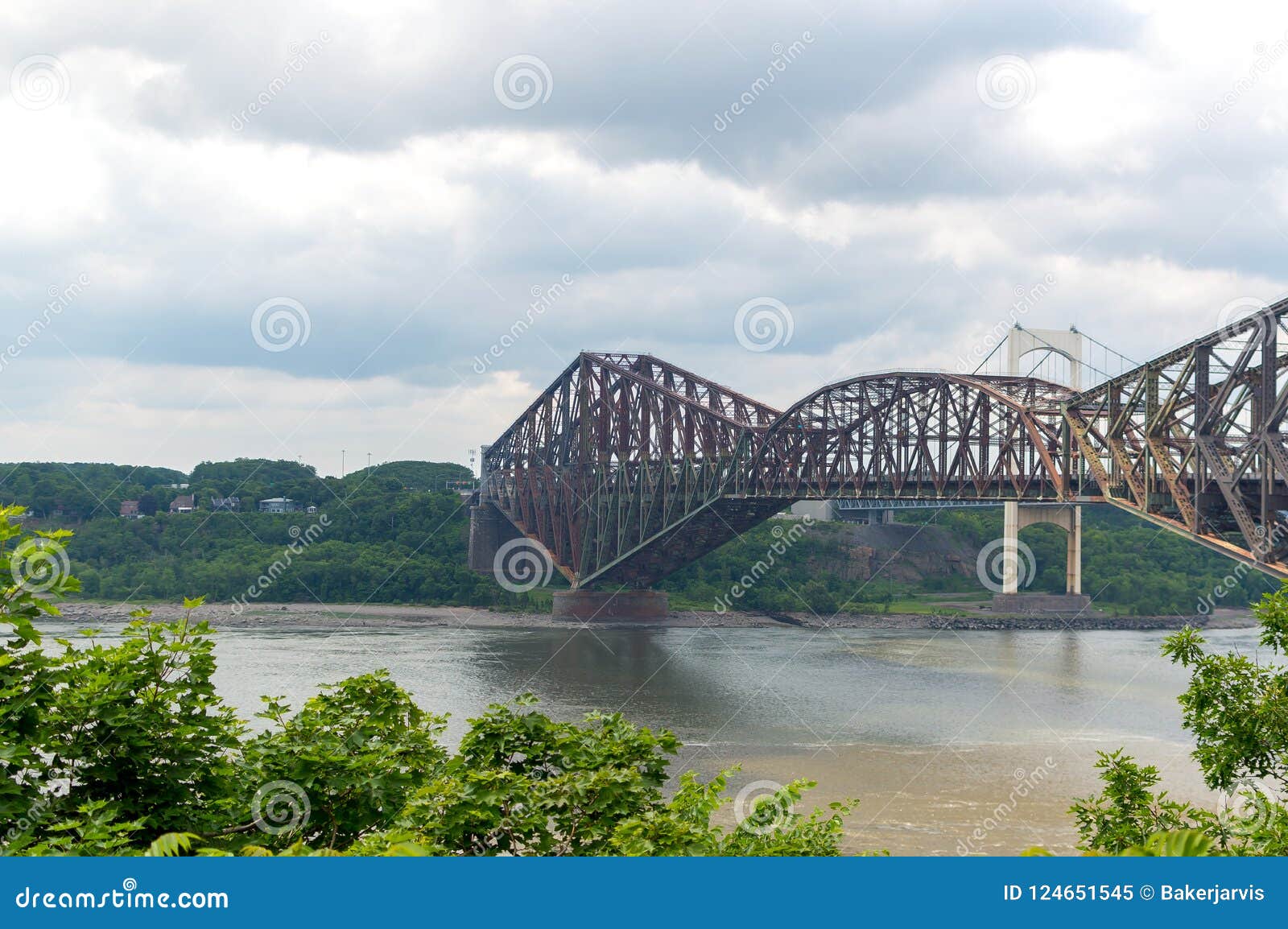 Puente De La Ciudad De Quebec En La Ciudad De Quebec Imagen de archivo ...