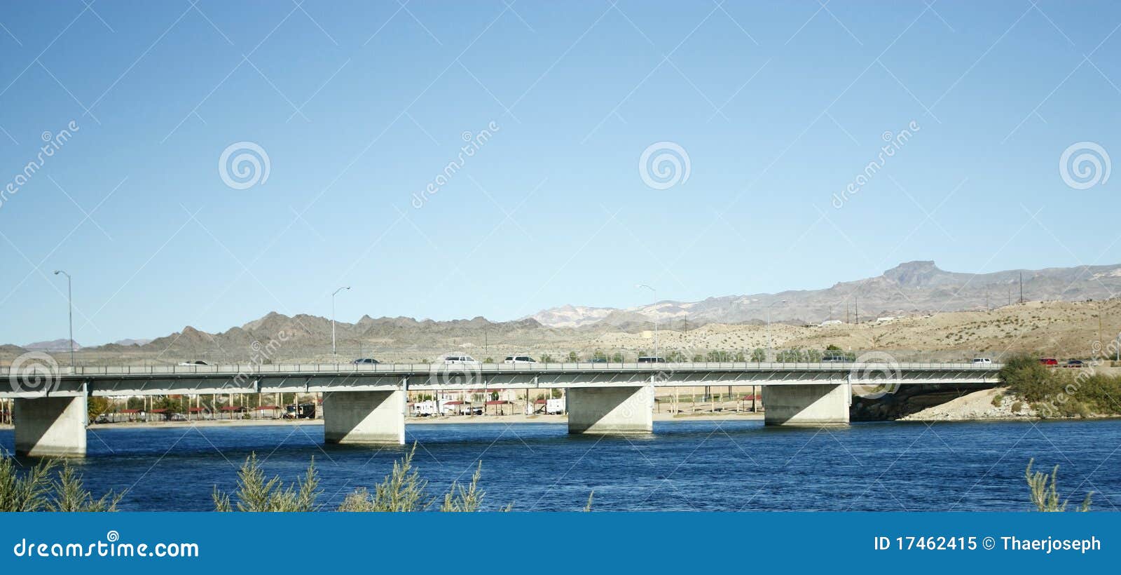 Puente de Laughlin imagen de archivo. Imagen de coastline - 17462415