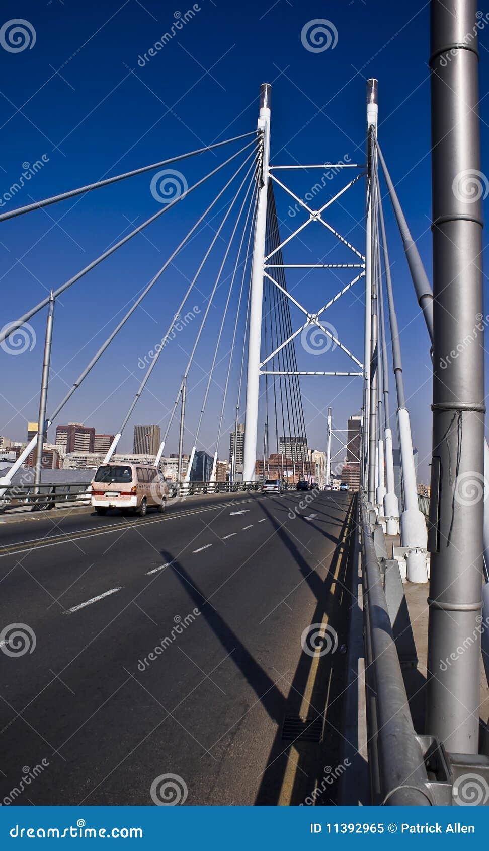 Puente de Nelson Mandela imagen de archivo. Imagen de portilla - 11392965