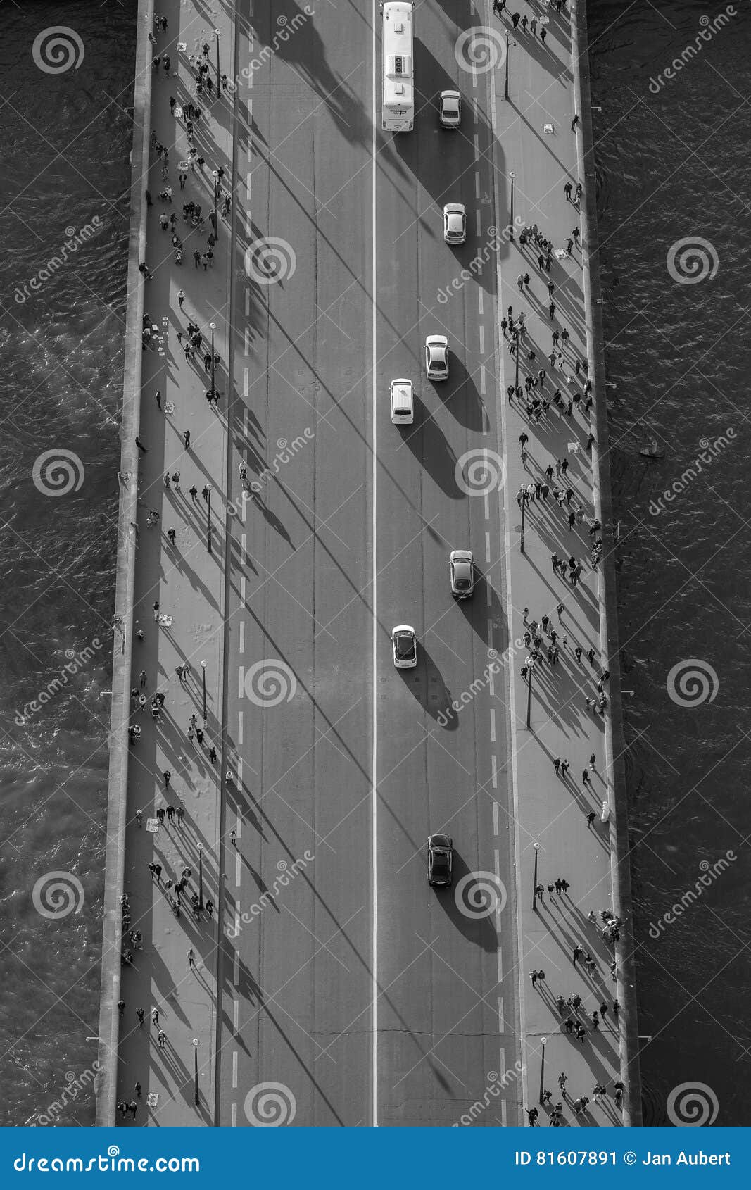 Puente recto imagen de archivo. Imagen de fondo, carretera - 81607891