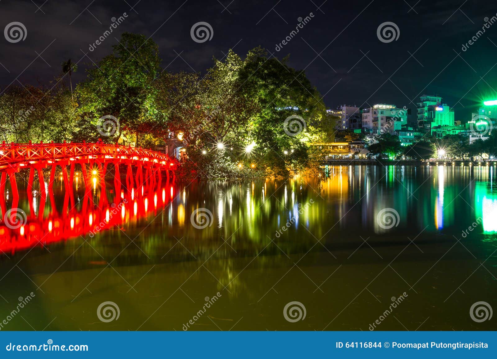 Puente rojo imagen de archivo editorial. Imagen de puente - 64116844