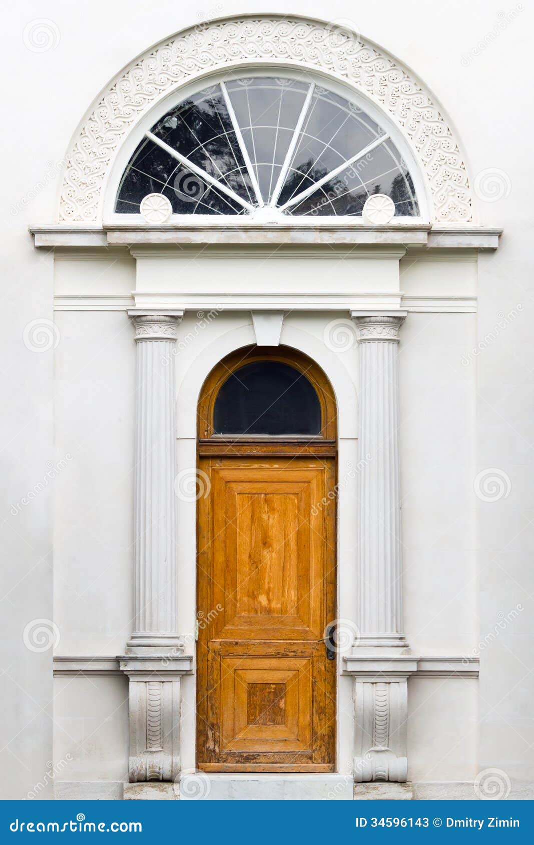 Puerta De Madera Del Vintage Imagen De Archivo Imagen De