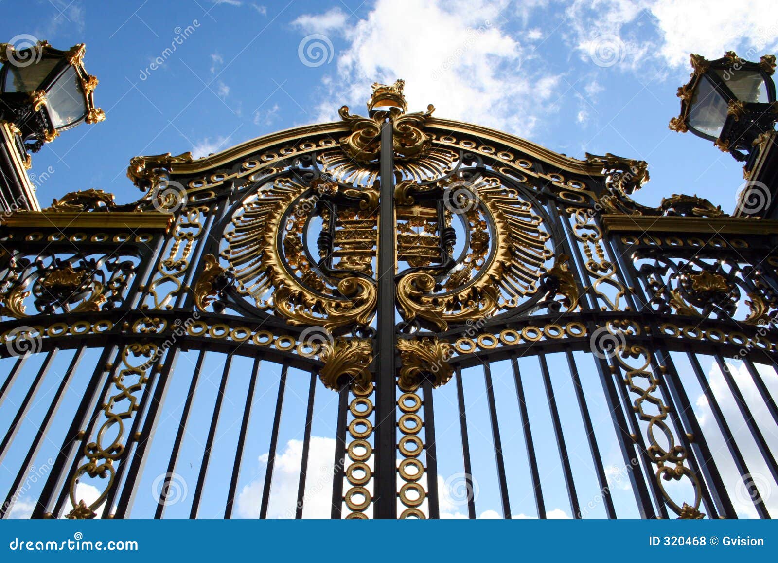 Puerta real foto de archivo. Imagen de buckingham, entrada - 320468