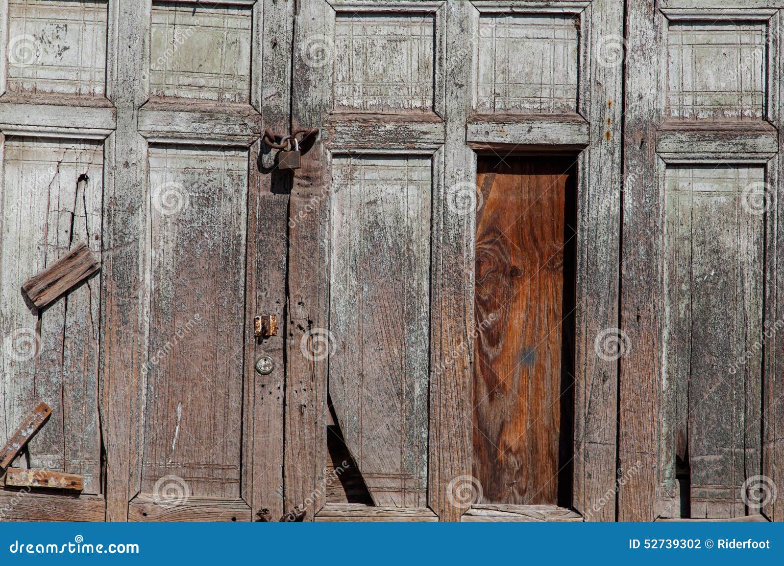 Puerta Rota De Madera Vieja Detalladamente Foto de archivo - Imagen de ...