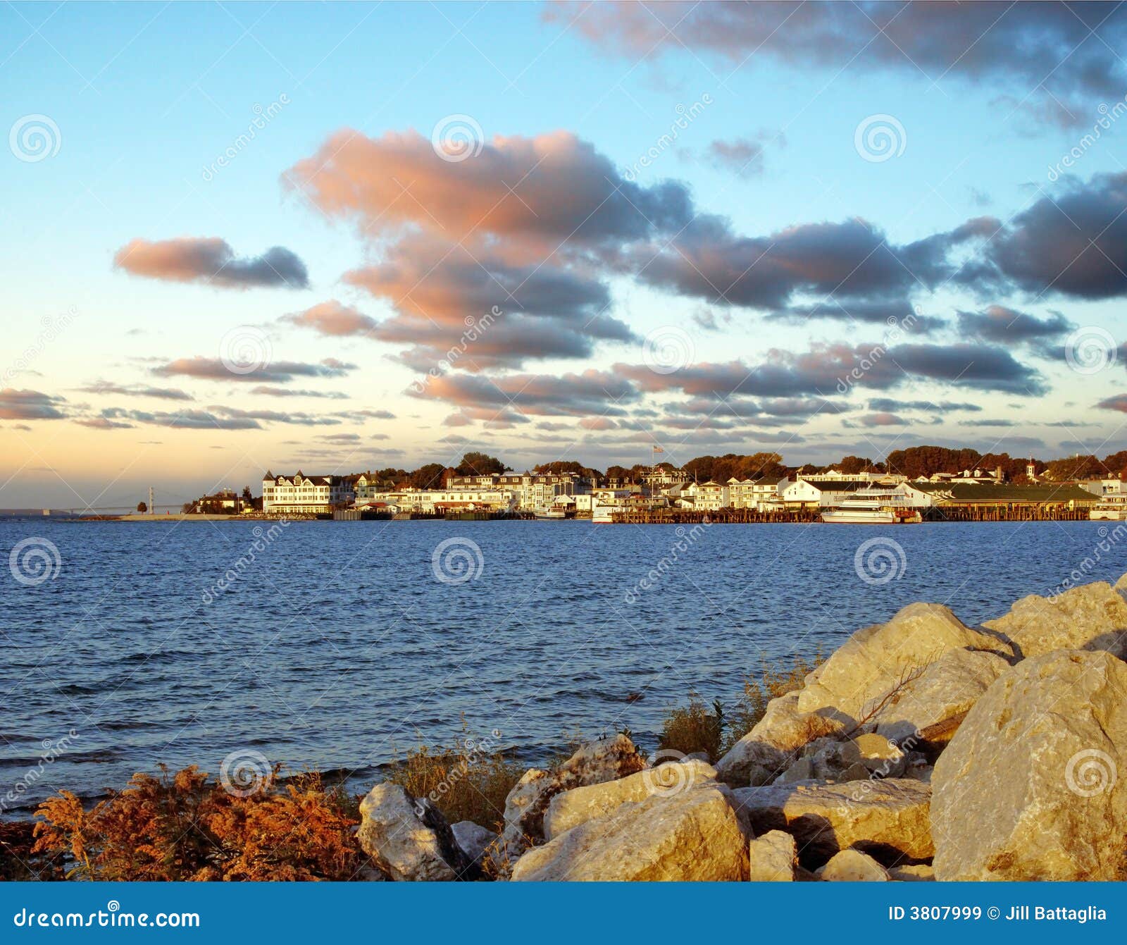 Puerto De La Isla De Mackinac, Michigan Imagen de archivo - Imagen de ...