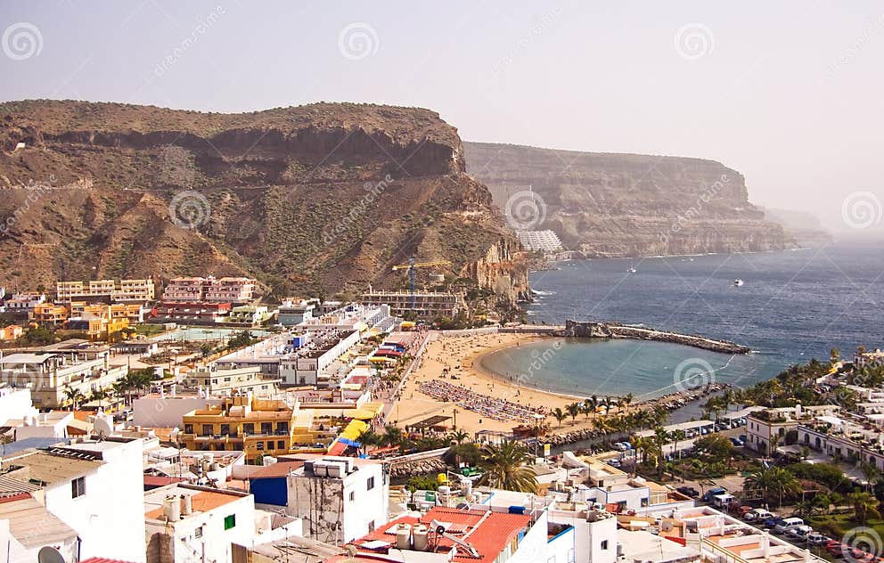 Puerto de Mogan stock image. Image of coast, buildings - 4158835