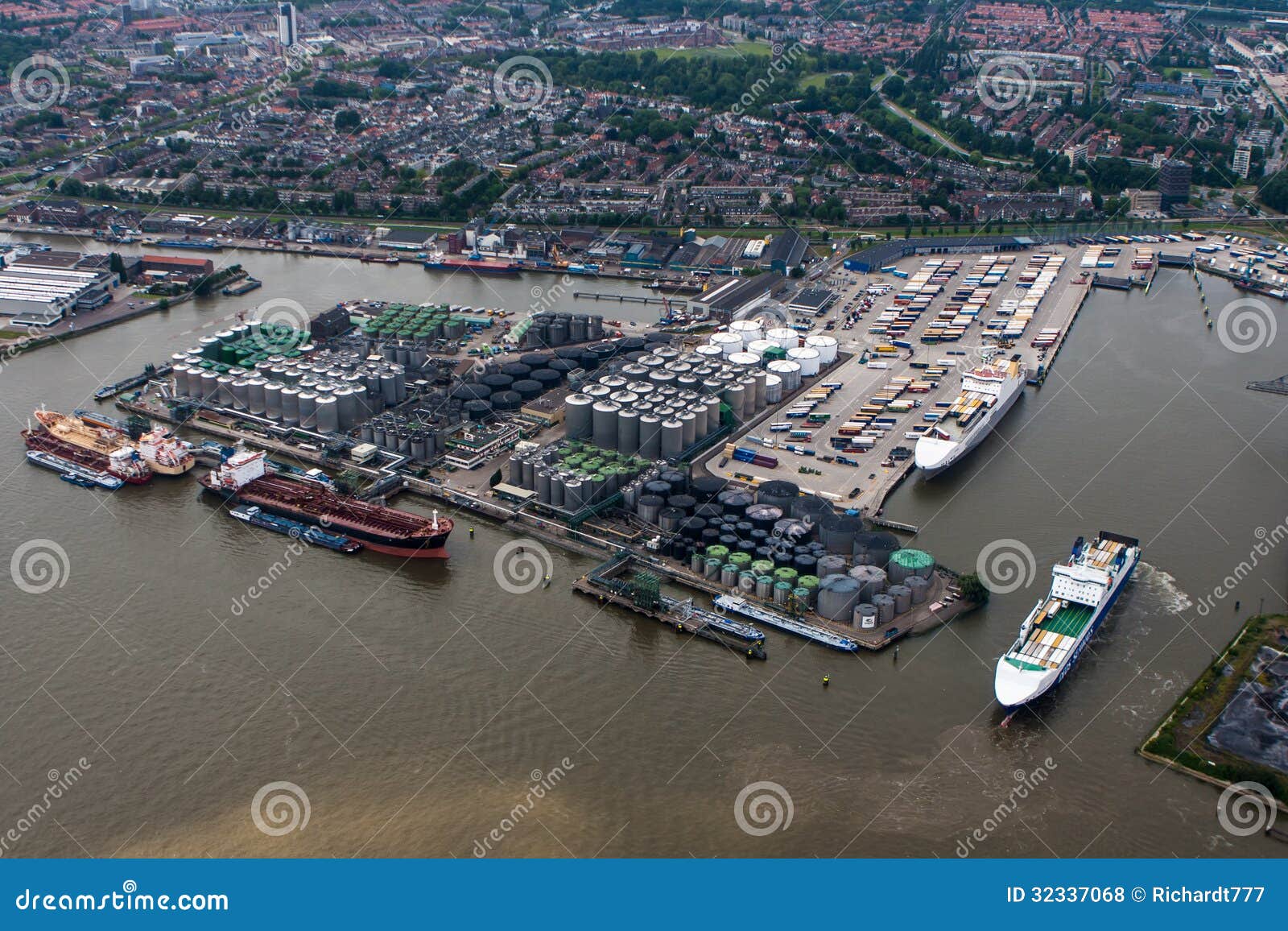 Puerto de Rotterdam foto de archivo editorial. Imagen de nave - 32337068