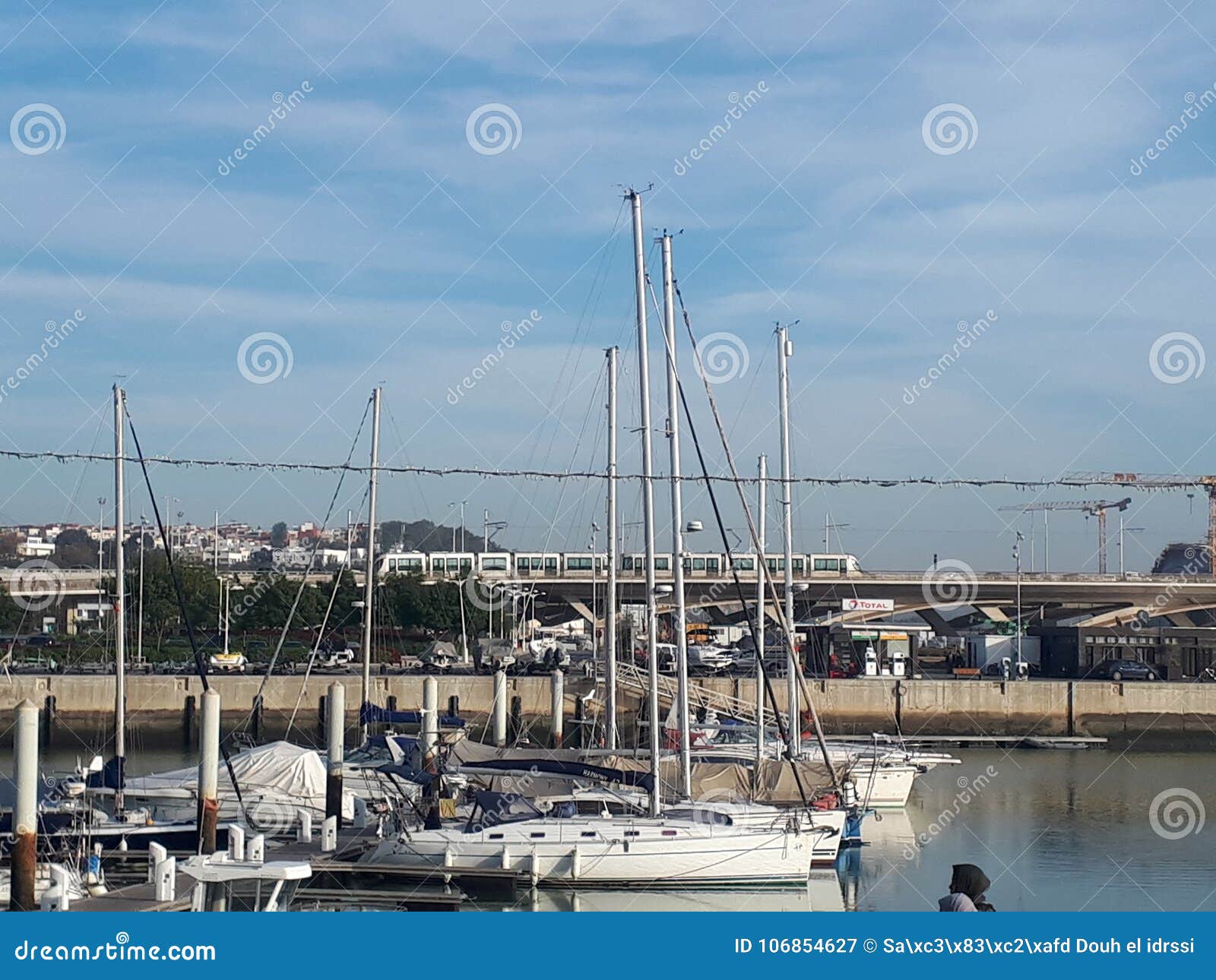 Puerto deportivo de Rabat fotografía editorial. Imagen de rabia - 106854627