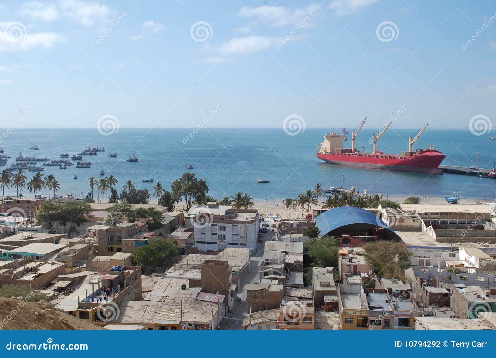 Puerto Perú de Paita foto de archivo. Imagen de aéreo - 10794292