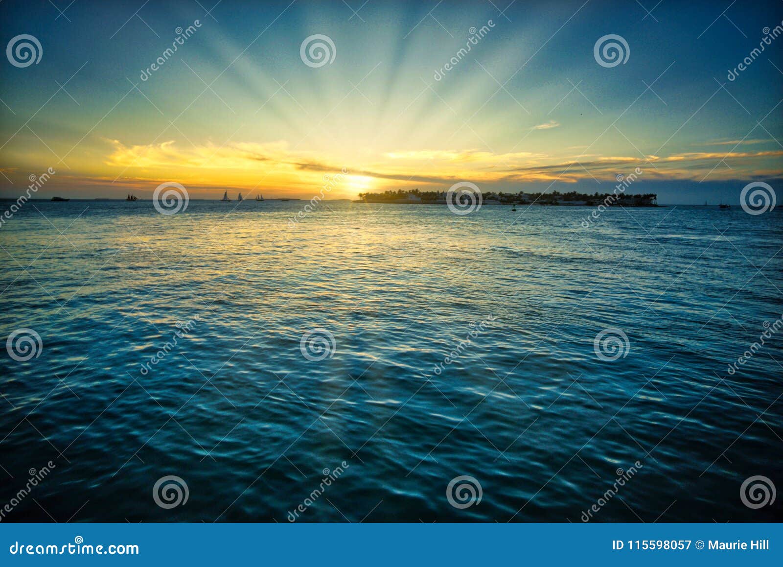 Puesta Del Sol Mallory Square Key West Imagen de archivo - Imagen de ...