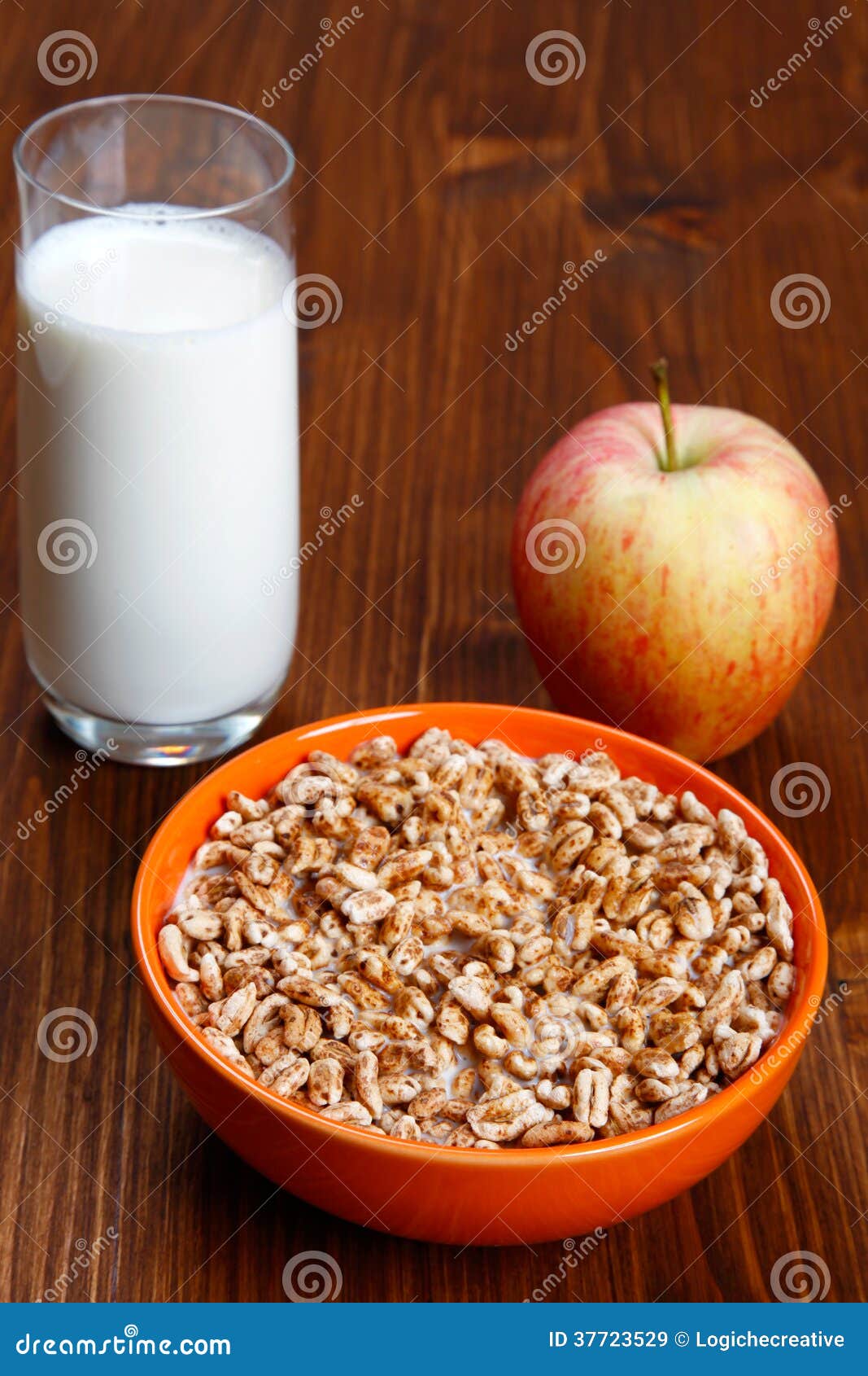 Puffed rice in a bowl stock image. Image of healthy, morning - 37723529