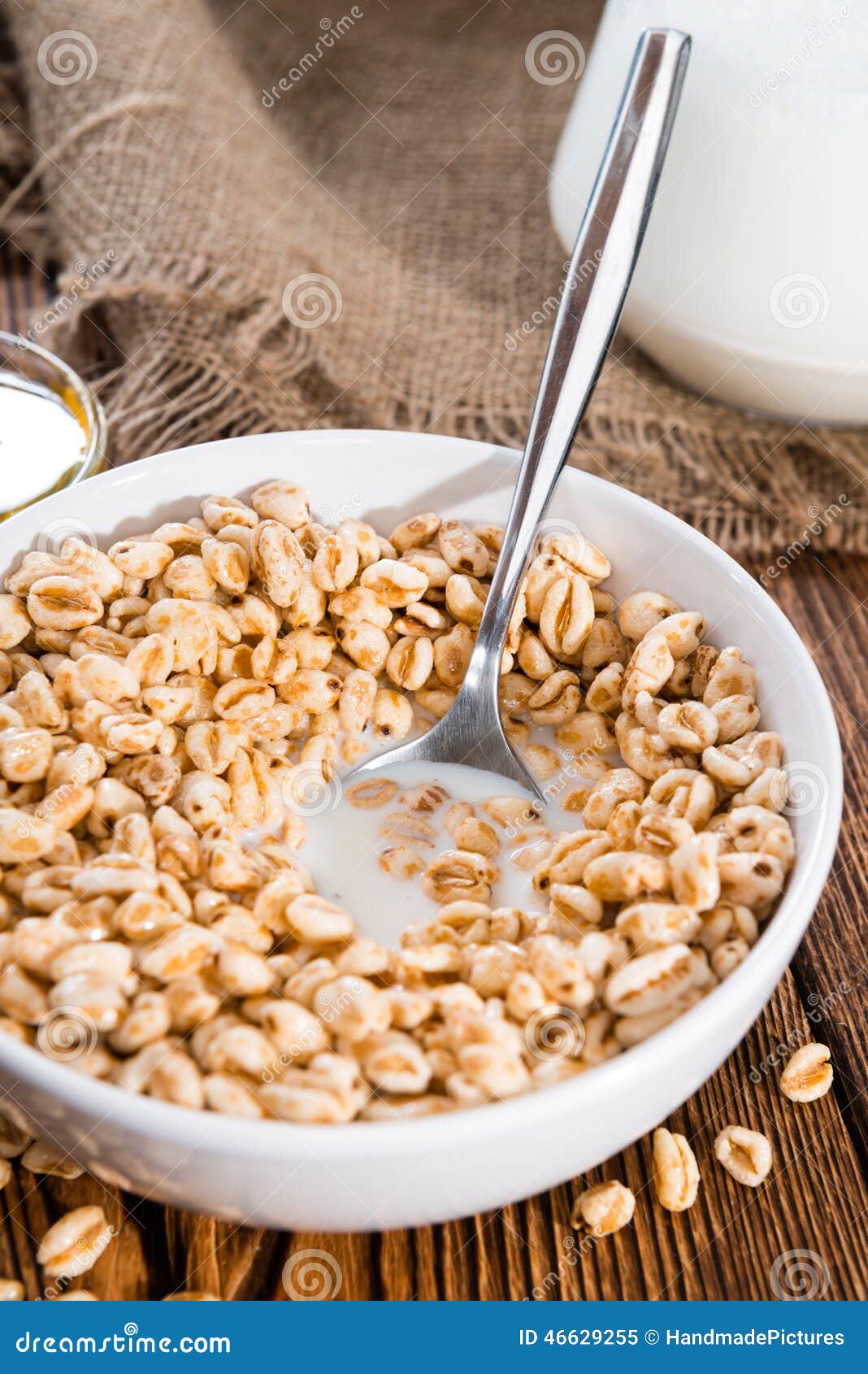 Puffed Wheat Breakfast Cereals Stock Image - Image of bowl, tasty: 46629255