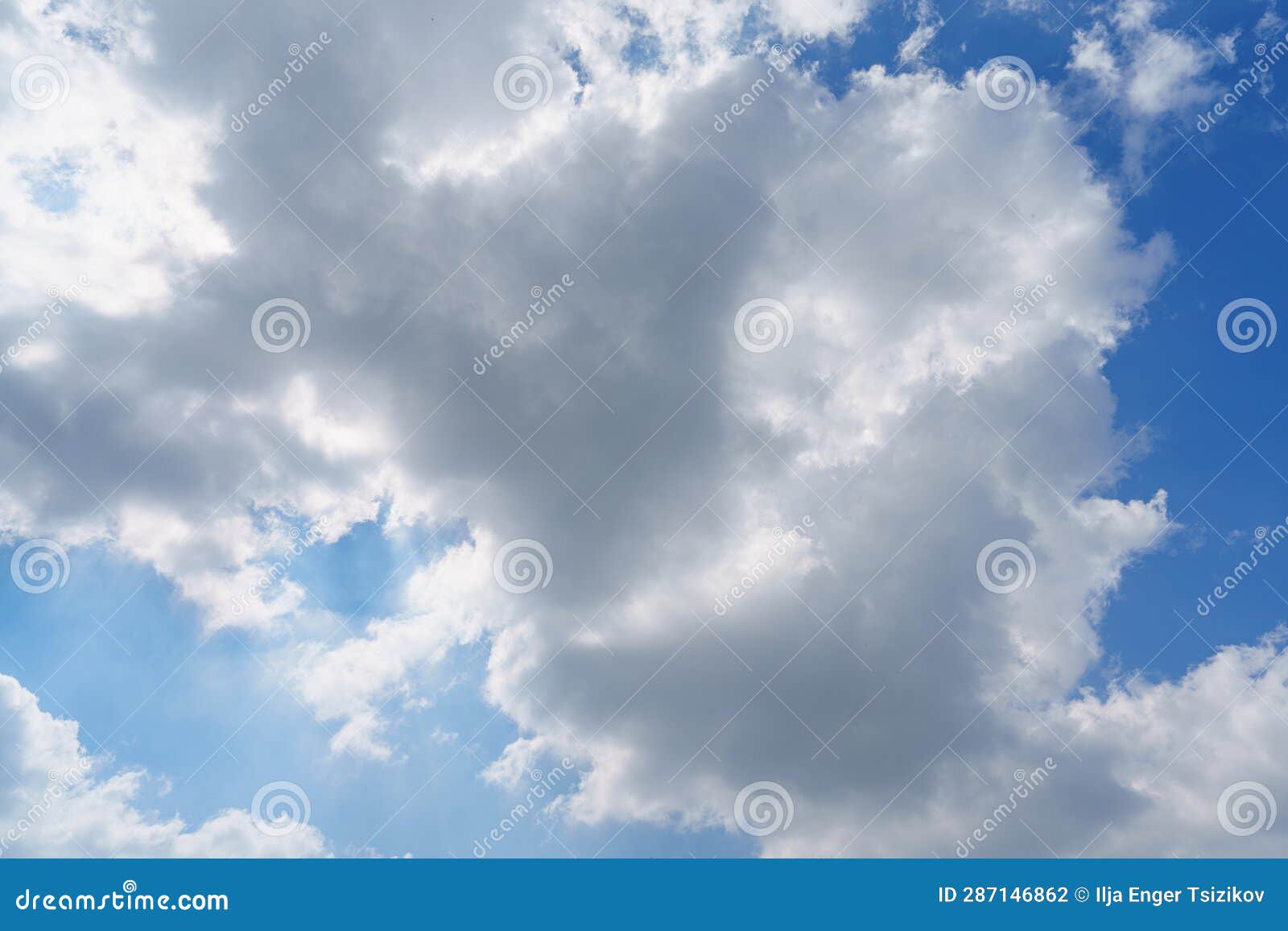 Puffy Clouds. Clouds and Dark Blue Skys Background Textures Stock Photo ...