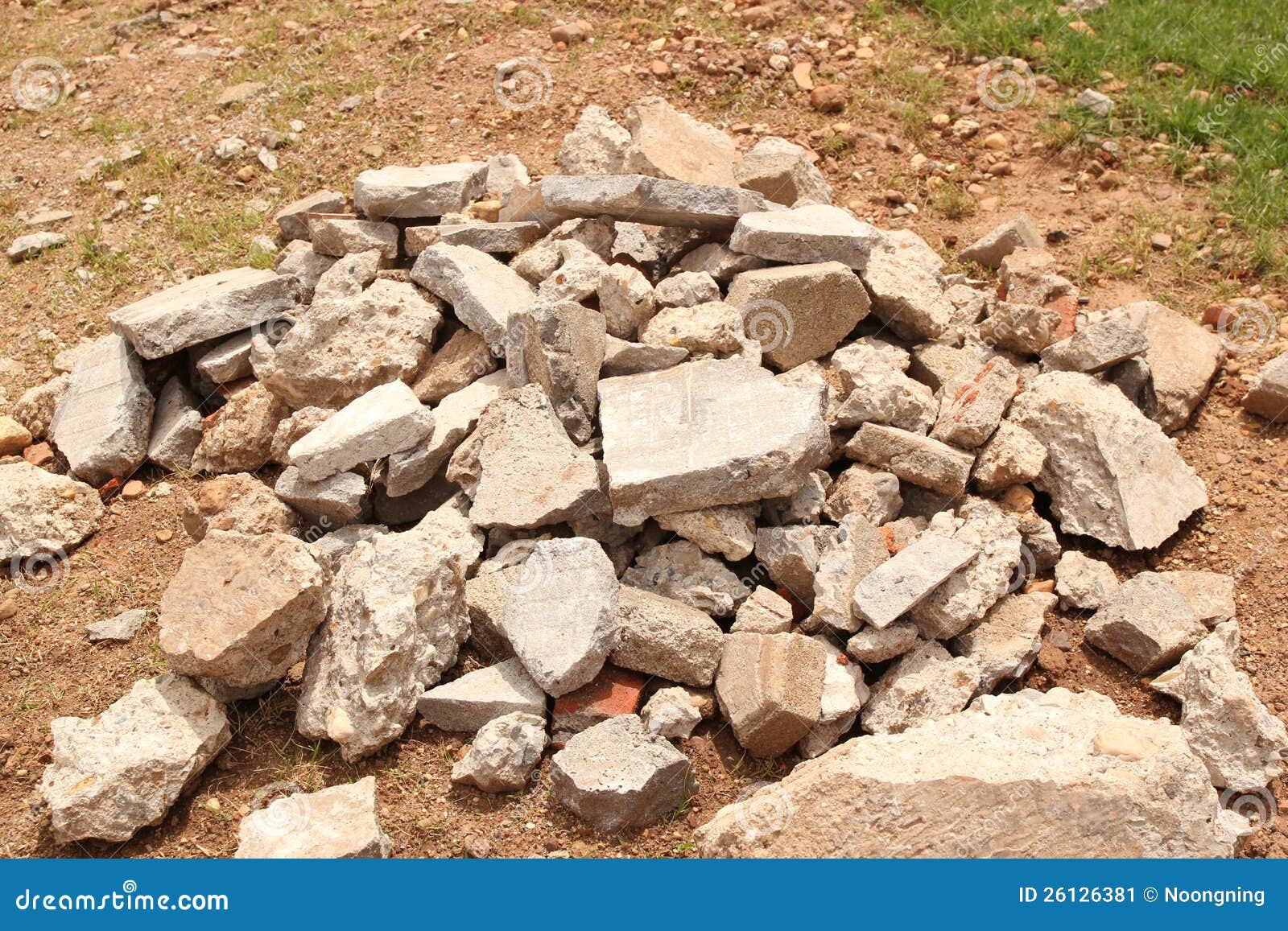 Puin stock afbeelding. Image of baksteen, bouw, grond - 26126381