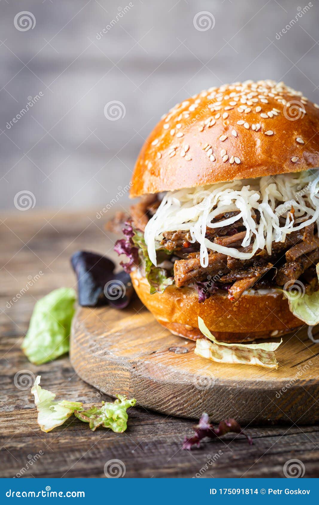Pulled beef burger stock photo. Image of barbecue, food - 175091814