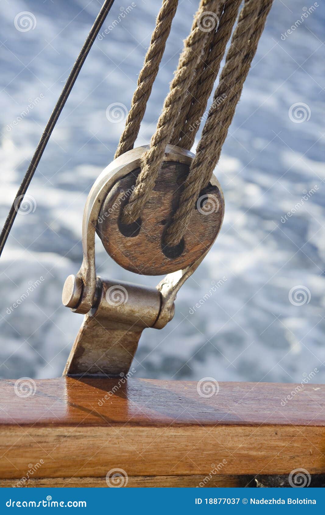 Pulley stock image. Image of thick, vertical, fastening - 18877037