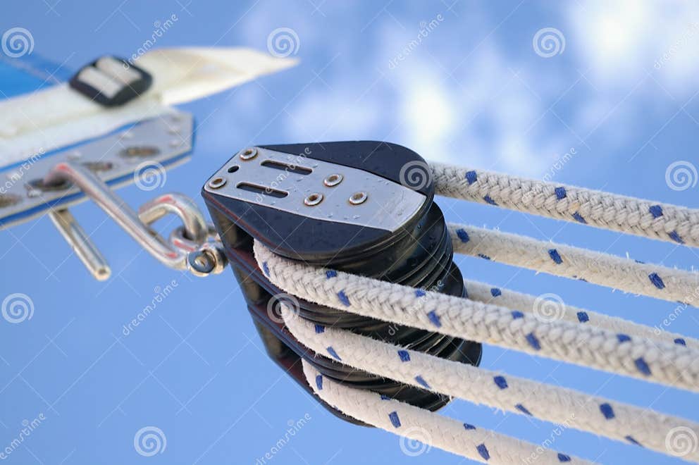 Pully & Rope 2 stock photo. Image of winch, tackle - 4335668