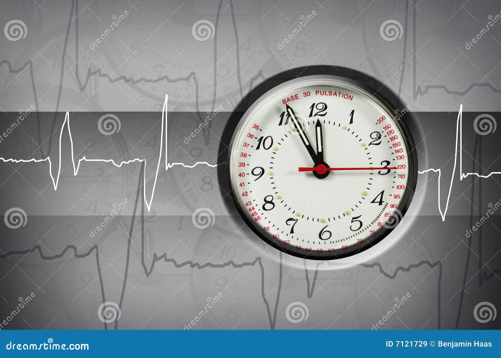 Puls clock stock image. Image of reflection, heart, beat - 7121729