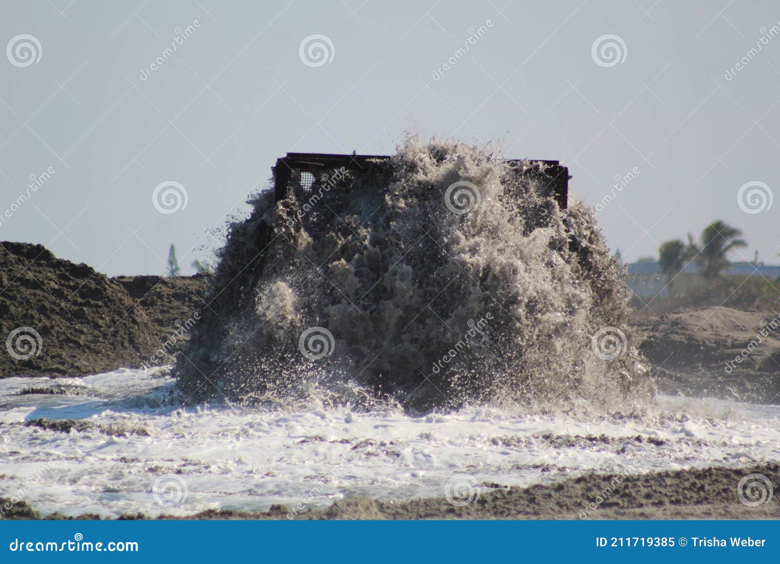 Pumping in Sand on the Beach Stock Image - Image of pumping, beach ...