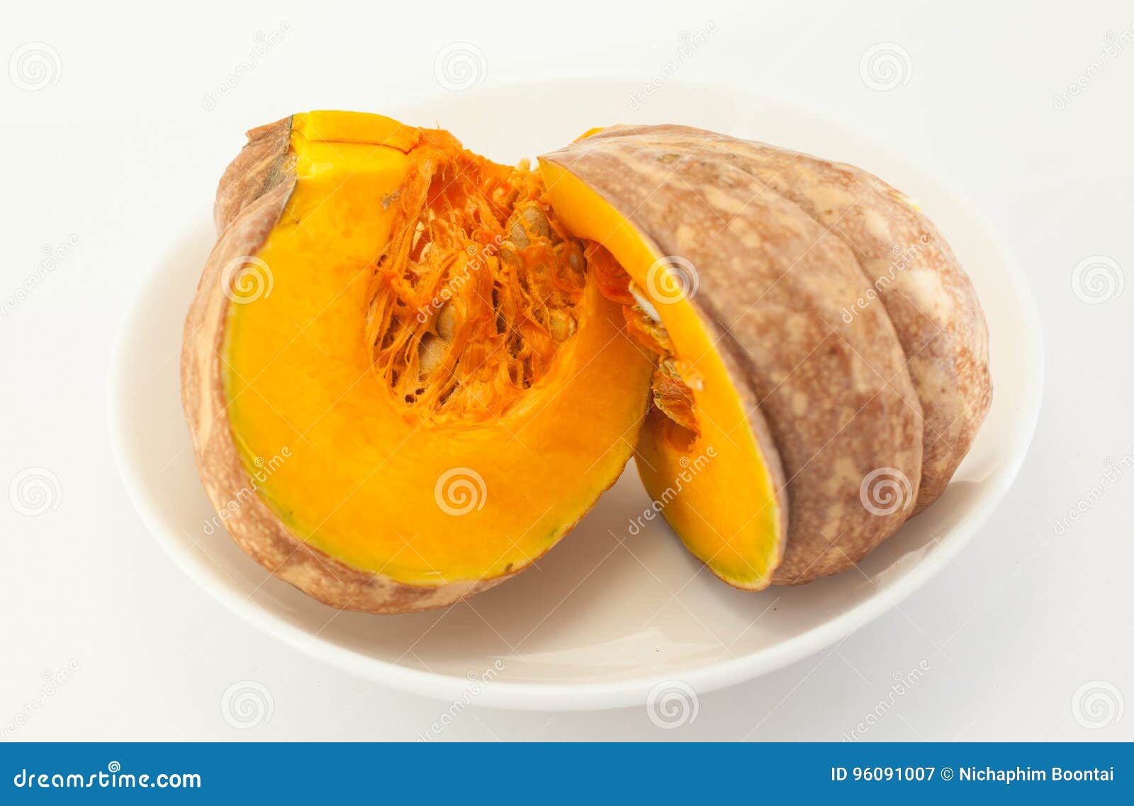 Pumpkim en el fondo blanco imagen de archivo. Imagen de alimento - 96091007