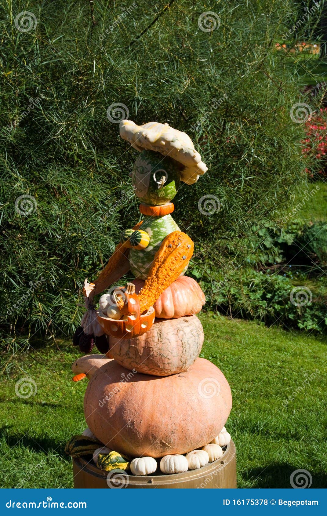 Pumpkin lady figurine stock photo. Image of autumn, season - 16175378